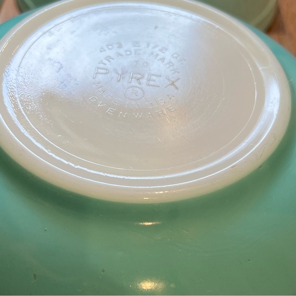 Pyrex | Kitchen | Beautiful Vintage Turquoise Pyrex Mixing Bowl Set Of ...